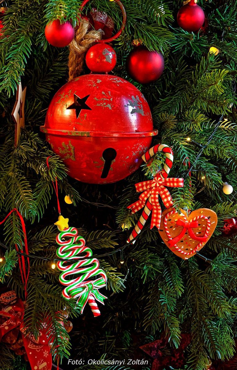 Monor adventi fényben pompázik